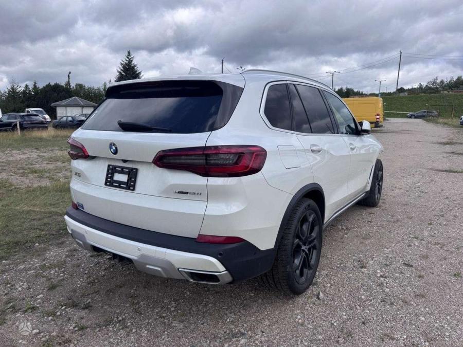 Balts BMW X5 2019 Viļņa, ar dzinēja tilpumu 4.40 L un nobraukumu 178 tūkst. km par 24500 €, foto 5 vietnē AUTOMOTO.COM.LV