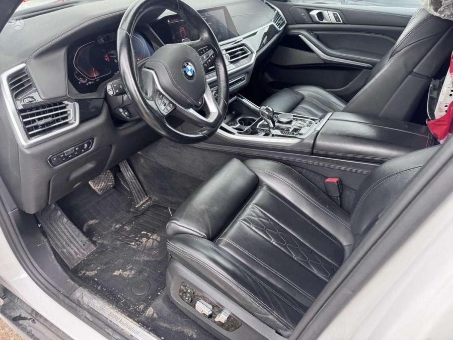 Balts BMW X5 2019 Viļņa, ar dzinēja tilpumu 4.40 L un nobraukumu 178 tūkst. km par 24500 €, foto 12 vietnē AUTOMOTO.COM.LV