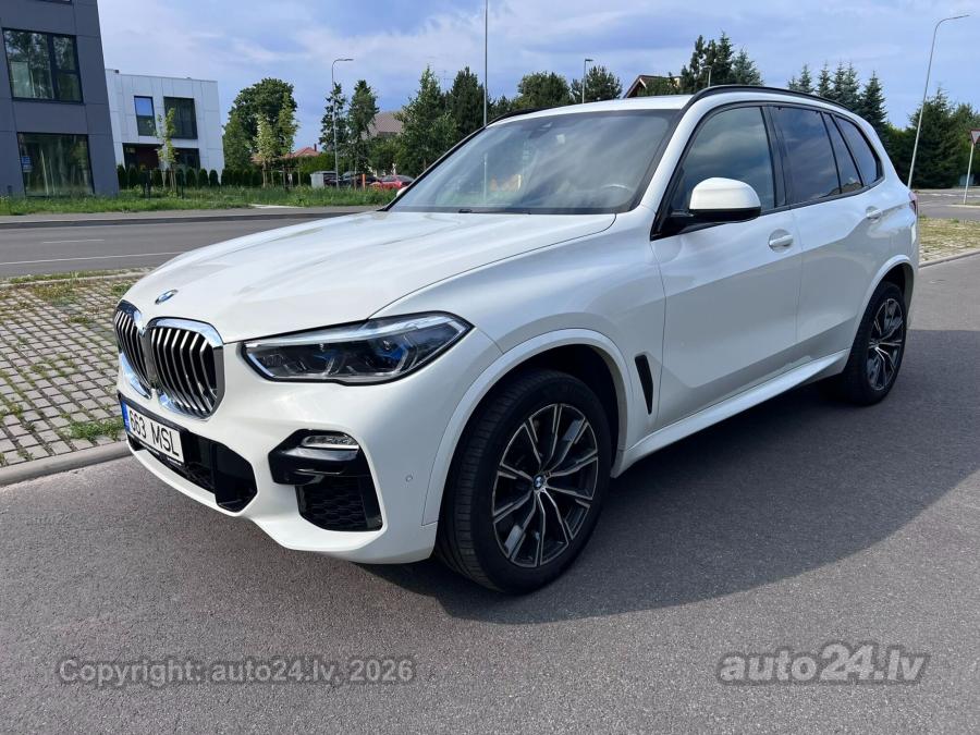 Balts BMW X5 2019 Tallina, ar dzinēja tilpumu 3.00 L un nobraukumu 130 tūkst. km par 44500 €, foto 4 vietnē AUTOMOTO.COM.LV