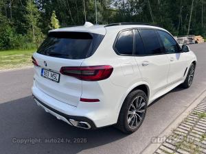 Balts BMW X5 2019 Tallina, ar dzinēja tilpumu 3.00 L un nobraukumu 130 tūkst. km par 44500 €, foto 6 vietnē AUTOMOTO.COM.LV