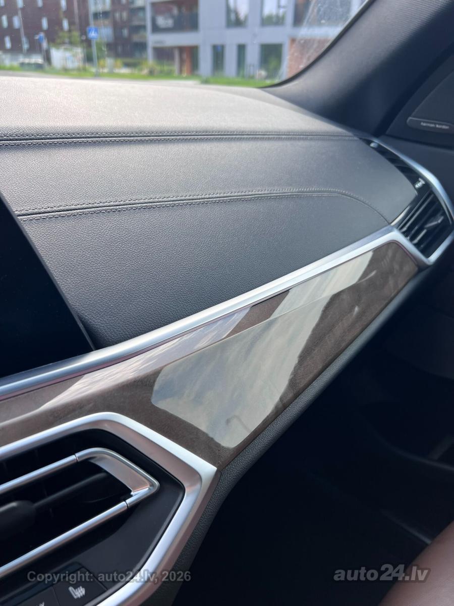 Balts BMW X5 2019 Tallina, ar dzinēja tilpumu 3.00 L un nobraukumu 130 tūkst. km par 44500 €, foto 10 vietnē AUTOMOTO.COM.LV