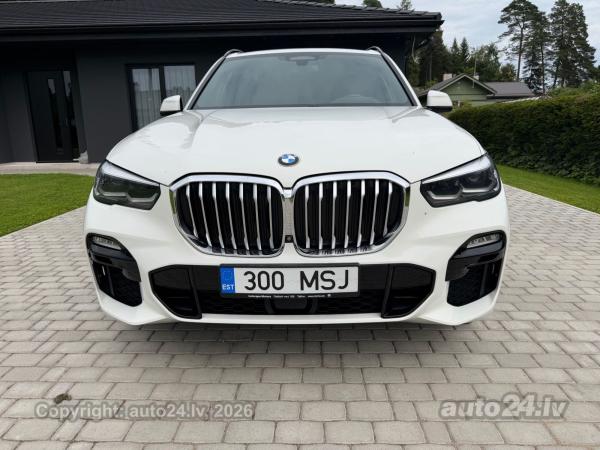 Balts BMW X5 2019 Tallina, ar dzinēja tilpumu 3.00 L un nobraukumu 213 tūkst. km par 40000 €, foto  vietnē AUTOMOTO.COM.LV