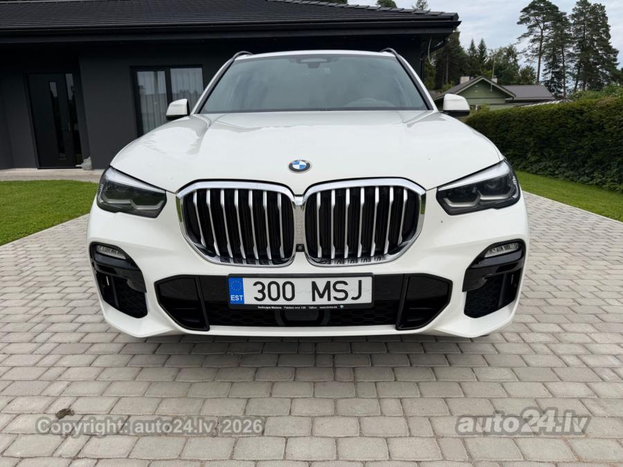White BMW X5 2019 in Tallinn, with an engine capacity of 3.00 L and mileage of 213 thousand km for 40000 €, photo 1 on AUTOMOTO.COM.LV