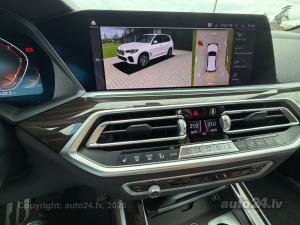 White BMW X5 2019 in Tallinn, with an engine capacity of 3.00 L and mileage of 213 thousand km for 40000 €, photo 7 on AUTOMOTO.COM.LV