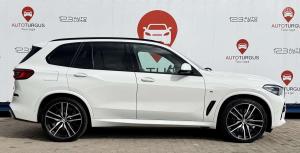 Balts BMW X5 2019 Tauragė, ar dzinēja tilpumu 2.99 L un nobraukumu 189 tūkst. km par 36800 €, foto 12 vietnē AUTOMOTO.COM.LV