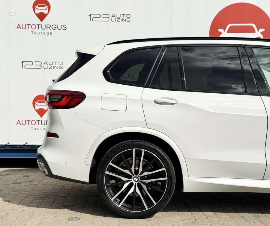 Balts BMW X5 2019 Tauragė, ar dzinēja tilpumu 2.99 L un nobraukumu 189 tūkst. km par 36800 €, foto 13 vietnē AUTOMOTO.COM.LV