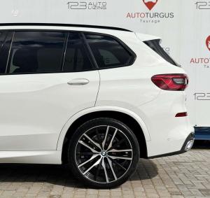 Balts BMW X5 2019 Tauragė, ar dzinēja tilpumu 2.99 L un nobraukumu 189 tūkst. km par 36800 €, foto 16 vietnē AUTOMOTO.COM.LV