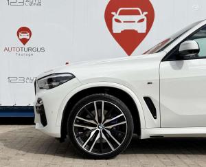 Balts BMW X5 2019 Tauragė, ar dzinēja tilpumu 2.99 L un nobraukumu 189 tūkst. km par 36800 €, foto 17 vietnē AUTOMOTO.COM.LV