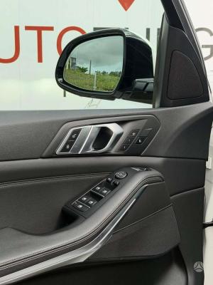 Balts BMW X5 2019 Tauragė, ar dzinēja tilpumu 2.99 L un nobraukumu 189 tūkst. km par 36800 €, foto 32 vietnē AUTOMOTO.COM.LV