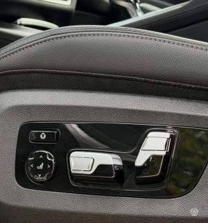 Balts BMW X5 2019 Tauragė, ar dzinēja tilpumu 2.99 L un nobraukumu 189 tūkst. km par 36800 €, foto 34 vietnē AUTOMOTO.COM.LV
