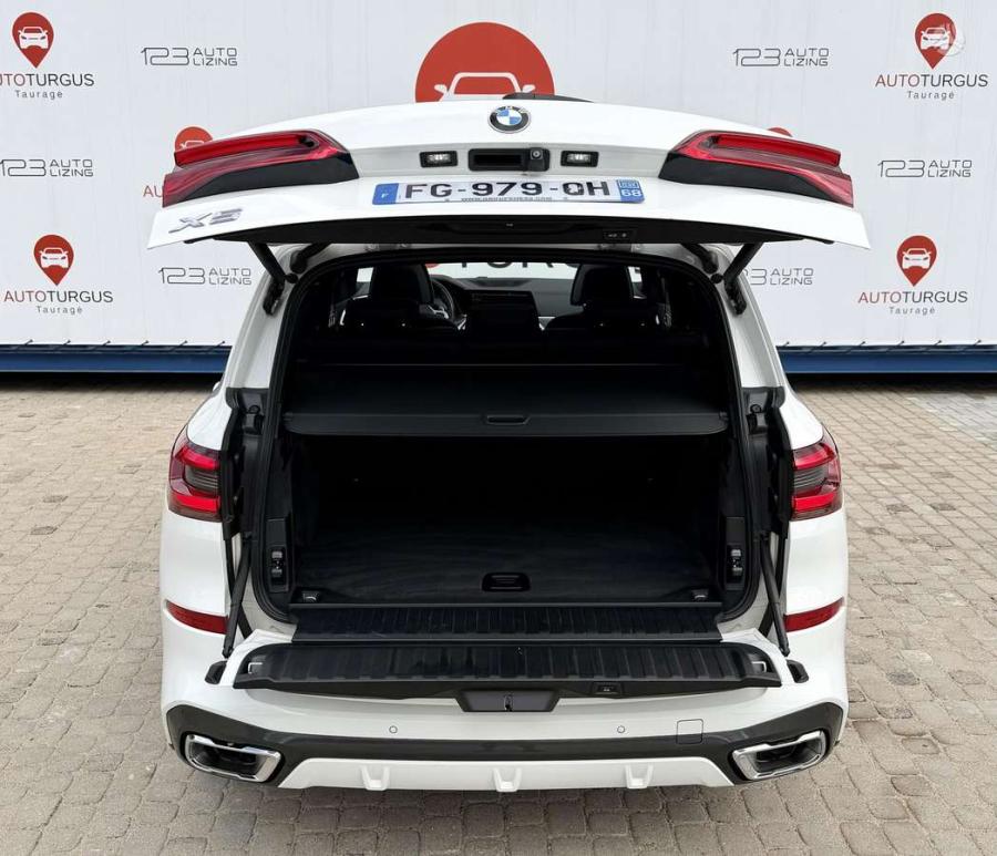 Balts BMW X5 2019 Tauragė, ar dzinēja tilpumu 2.99 L un nobraukumu 189 tūkst. km par 36800 €, foto 40 vietnē AUTOMOTO.COM.LV