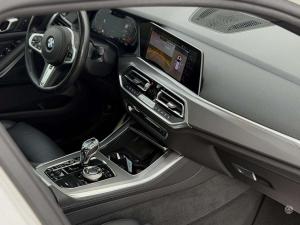 Balts BMW X5 2019 Tauragė, ar dzinēja tilpumu 2.99 L un nobraukumu 189 tūkst. km par 36800 €, foto 43 vietnē AUTOMOTO.COM.LV