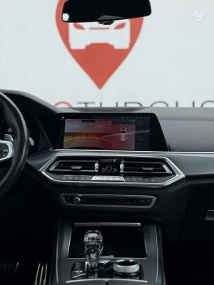 Balts BMW X5 2019 Tauragė, ar dzinēja tilpumu 2.99 L un nobraukumu 189 tūkst. km par 36800 €, foto 46 vietnē AUTOMOTO.COM.LV