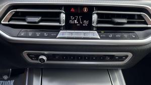 Balts BMW X5 2019 Marijampole, ar dzinēja tilpumu 2.99 L un nobraukumu 258 tūkst. km par 33900 €, foto 39 vietnē AUTOMOTO.COM.LV