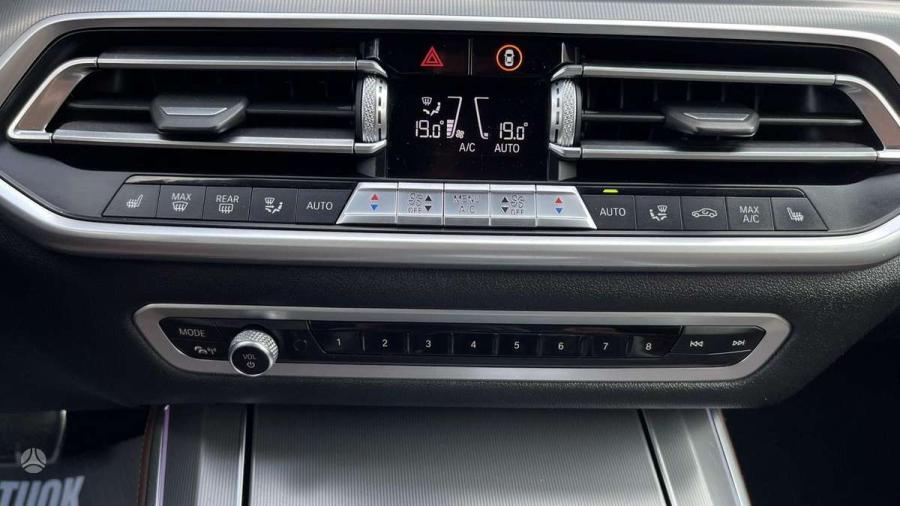 Balts BMW X5 2019 Marijampole, ar dzinēja tilpumu 2.99 L un nobraukumu 258 tūkst. km par 33900 €, foto 39 vietnē AUTOMOTO.COM.LV