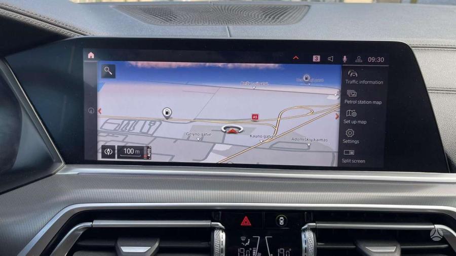 Balts BMW X5 2019 Marijampole, ar dzinēja tilpumu 2.99 L un nobraukumu 258 tūkst. km par 33900 €, foto 52 vietnē AUTOMOTO.COM.LV