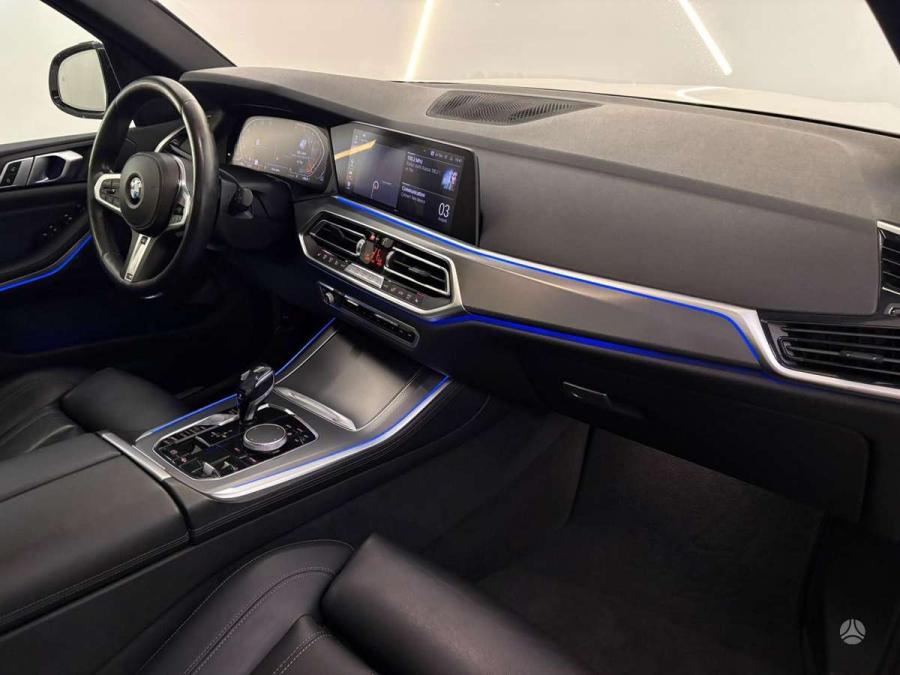 Balts BMW X5 2019 Marijampole, ar dzinēja tilpumu 2.99 L un nobraukumu 179 tūkst. km par 39999 €, foto 13 vietnē AUTOMOTO.COM.LV
