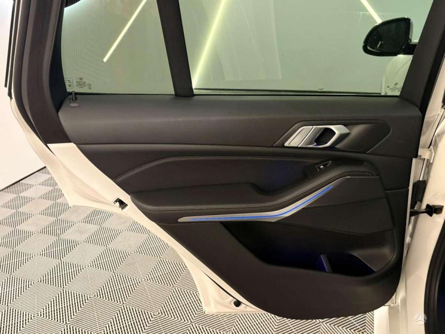 Balts BMW X5 2019 Marijampole, ar dzinēja tilpumu 2.99 L un nobraukumu 179 tūkst. km par 39999 €, foto 16 vietnē AUTOMOTO.COM.LV