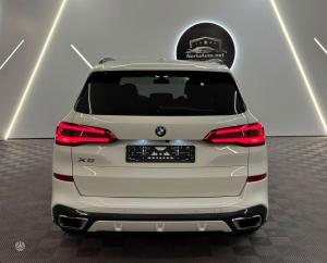 Balts BMW X5 2019 Marijampole, ar dzinēja tilpumu 2.99 L un nobraukumu 179 tūkst. km par 39999 €, foto 28 vietnē AUTOMOTO.COM.LV