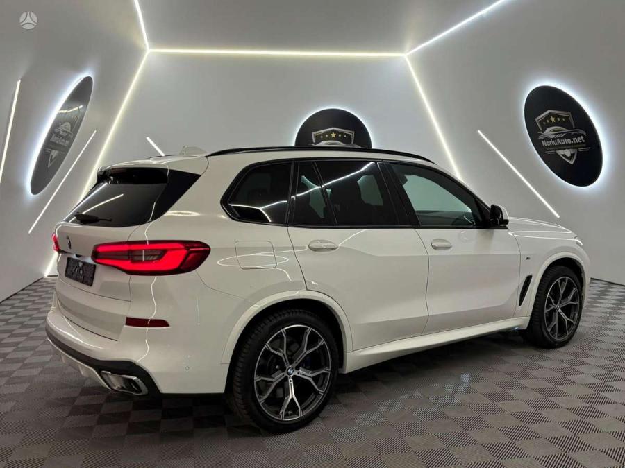 Balts BMW X5 2019 Marijampole, ar dzinēja tilpumu 2.99 L un nobraukumu 179 tūkst. km par 39999 €, foto 32 vietnē AUTOMOTO.COM.LV