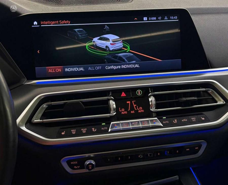 Balts BMW X5 2019 Marijampole, ar dzinēja tilpumu 2.99 L un nobraukumu 179 tūkst. km par 39999 €, foto 37 vietnē AUTOMOTO.COM.LV