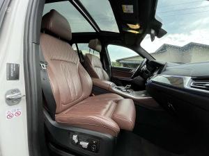 Balts BMW X5 2019 Viļņa, ar dzinēja tilpumu 2.99 L un nobraukumu 213 tūkst. km par 38600 €, foto 28 vietnē AUTOMOTO.COM.LV