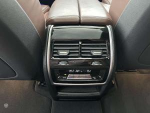 Balts BMW X5 2019 Viļņa, ar dzinēja tilpumu 2.99 L un nobraukumu 213 tūkst. km par 38600 €, foto 31 vietnē AUTOMOTO.COM.LV
