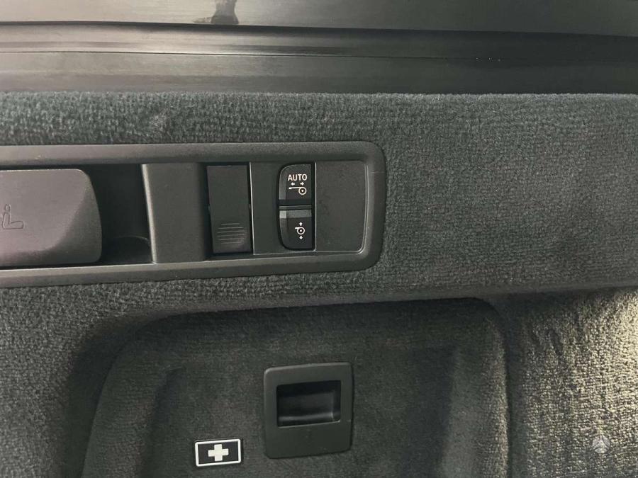 Balts BMW X5 2019 Viļņa, ar dzinēja tilpumu 2.99 L un nobraukumu 213 tūkst. km par 38600 €, foto 36 vietnē AUTOMOTO.COM.LV