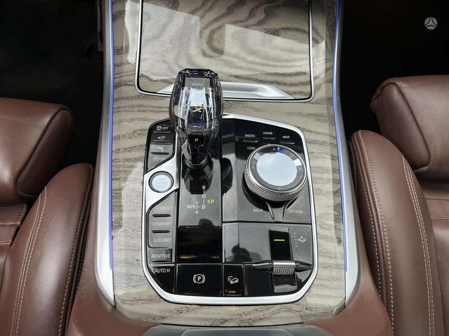 Balts BMW X5 2019 Viļņa, ar dzinēja tilpumu 2.99 L un nobraukumu 213 tūkst. km par 38600 €, foto 38 vietnē AUTOMOTO.COM.LV