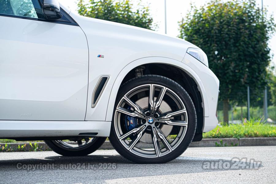 Balts BMW X5 2019 Tartu, ar dzinēja tilpumu 3.00 L un nobraukumu 92 tūkst. km par 49700 €, foto 8 vietnē AUTOMOTO.COM.LV