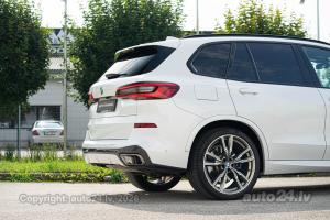 Balts BMW X5 2019 Tartu, ar dzinēja tilpumu 3.00 L un nobraukumu 92 tūkst. km par 49700 €, foto 10 vietnē AUTOMOTO.COM.LV