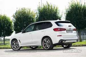 Balts BMW X5 2019 Tartu, ar dzinēja tilpumu 3.00 L un nobraukumu 92 tūkst. km par 49700 €, foto 14 vietnē AUTOMOTO.COM.LV
