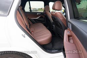 Balts BMW X5 2019 Tartu, ar dzinēja tilpumu 3.00 L un nobraukumu 92 tūkst. km par 49700 €, foto 22 vietnē AUTOMOTO.COM.LV