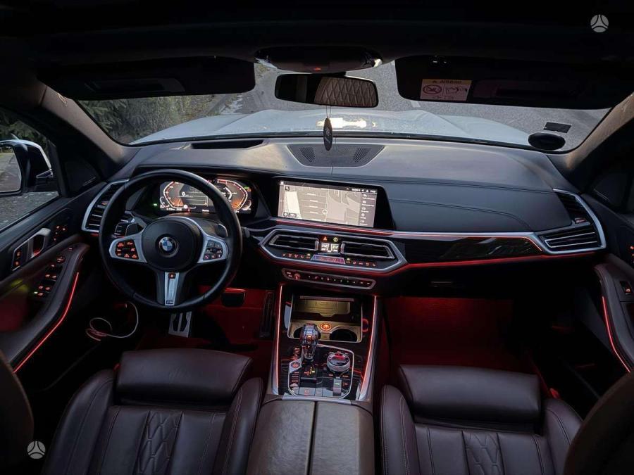 White BMW X5 2019 in Kaunas, with an engine capacity of 2.99 L and mileage of 285 thousand km for 40000 €, photo 8 on AUTOMOTO.COM.LV