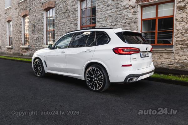 White BMW X5 2019 in Tallinn, with an engine capacity of 3.00 L and mileage of 153 thousand km for 41000 €, photo 8 on AUTOMOTO.COM.LV
