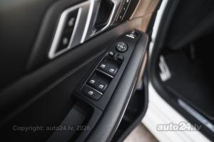 White BMW X5 2019 in Tallinn, with an engine capacity of 3.00 L and mileage of 153 thousand km for 41000 €, photo 28 on AUTOMOTO.COM.LV