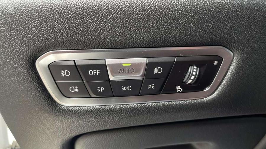 Balts BMW X5 2019 Marijampole, ar dzinēja tilpumu 2.99 L un nobraukumu 258 tūkst. km par 32900 €, foto 23 vietnē AUTOMOTO.COM.LV