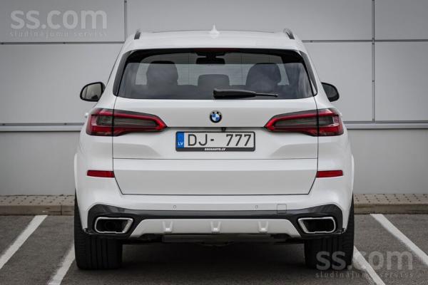 Balts BMW X5 2019 Rīga, ar dzinēja tilpumu 3.00 L un nobraukumu 153 tūkst. km par 39950 €, foto 6 vietnē AUTOMOTO.COM.LV