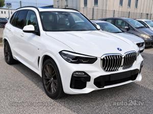 Balts BMW X5 2019 Tallina, ar dzinēja tilpumu 3.00 L un nobraukumu 163 tūkst. km par 31900 €, foto  vietnē AUTOMOTO.COM.LV