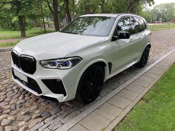 White BMW X5 2020 in Kaunas, with an engine capacity of 3.00 L and mileage of 17 thousand km for 46500 €, photo 2 on AUTOMOTO.COM.LV