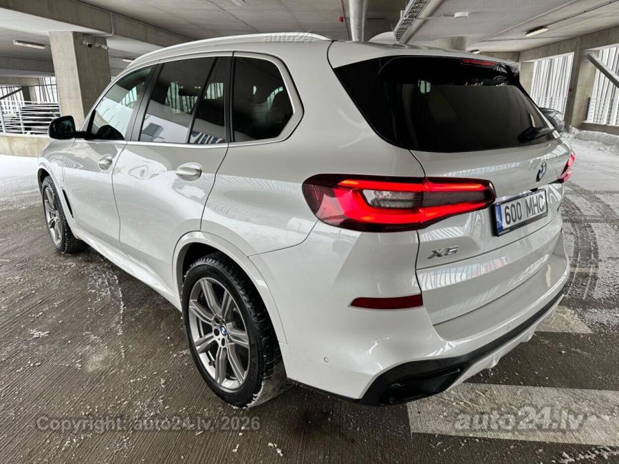 White BMW X5 2020 in Tallinn, with an engine capacity of 3.00 L and mileage of 109 thousand km for 49500 €, photo 9 on AUTOMOTO.COM.LV