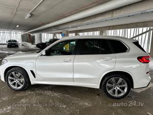 White BMW X5 2020 in Tallinn, with an engine capacity of 3.00 L and mileage of 109 thousand km for 49500 €, photo 10 on AUTOMOTO.COM.LV