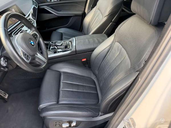 Balts BMW X5 2020 Viļņa, ar dzinēja tilpumu 3.00 L un nobraukumu 81 tūkst. km par 49699 €, foto 3 vietnē AUTOMOTO.COM.LV