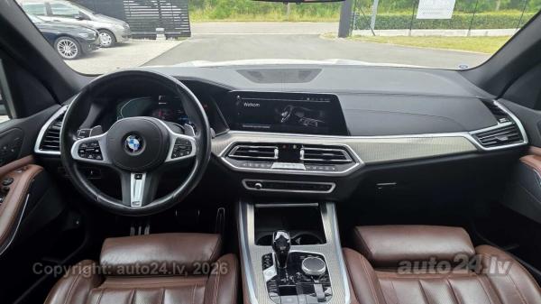Balts BMW X5 2020 Tallina, ar dzinēja tilpumu 3.00 L un nobraukumu 97 tūkst. km par 51000 €, foto 8 vietnē AUTOMOTO.COM.LV