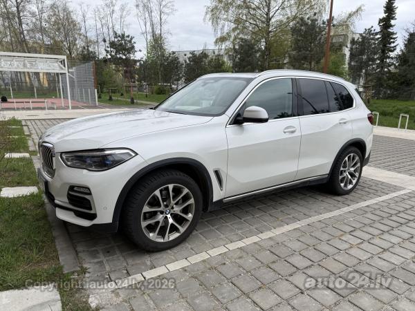 Белый БМВ Х5 2020 в Таллин, объемом двигателя 3.00 л и пробегом 189 тыс. км за 39500 €, фото 2 на AUTOMOTO.COM.LV