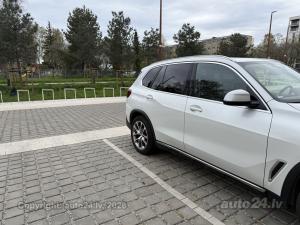 Белый БМВ Х5 2020 в Таллин, объемом двигателя 3.00 л и пробегом 189 тыс. км за 39500 €, фото 7 на AUTOMOTO.COM.LV