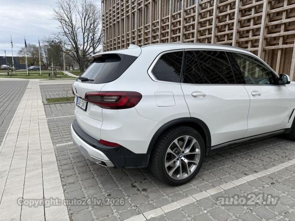 Белый БМВ Х5 2020 в Таллин, объемом двигателя 3.00 л и пробегом 189 тыс. км за 39500 €, фото 7 на AUTOMOTO.COM.LV