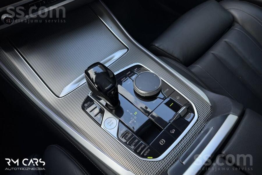 Balts BMW X5 2020 Jelgava, ar dzinēja tilpumu 3.00 L un nobraukumu 0 tūkst. km par 45000 €, foto 21 vietnē AUTOMOTO.COM.LV
