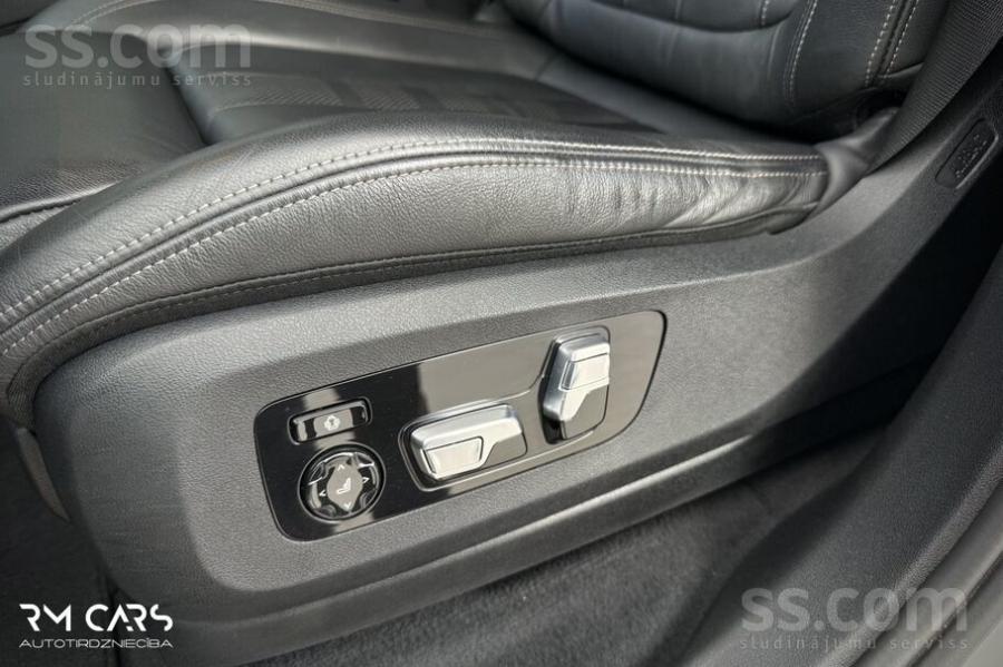 Balts BMW X5 2020 Jelgava, ar dzinēja tilpumu 3.00 L un nobraukumu 0 tūkst. km par 45000 €, foto 29 vietnē AUTOMOTO.COM.LV