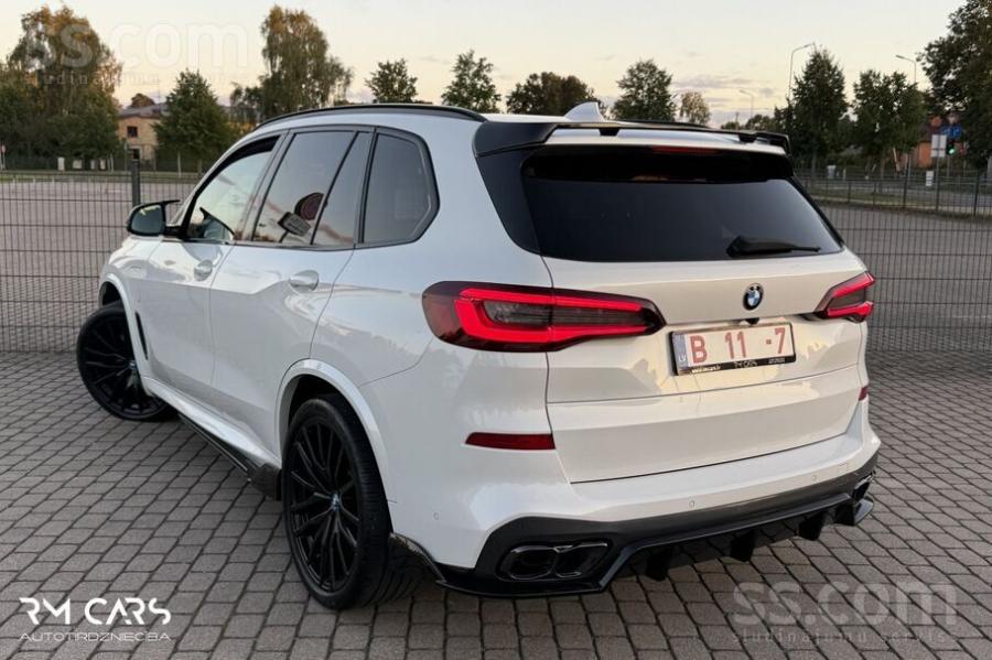 Balts BMW X5 2020 Jelgava, ar dzinēja tilpumu 3.00 L un nobraukumu 0 tūkst. km par 43000 €, foto 4 vietnē AUTOMOTO.COM.LV